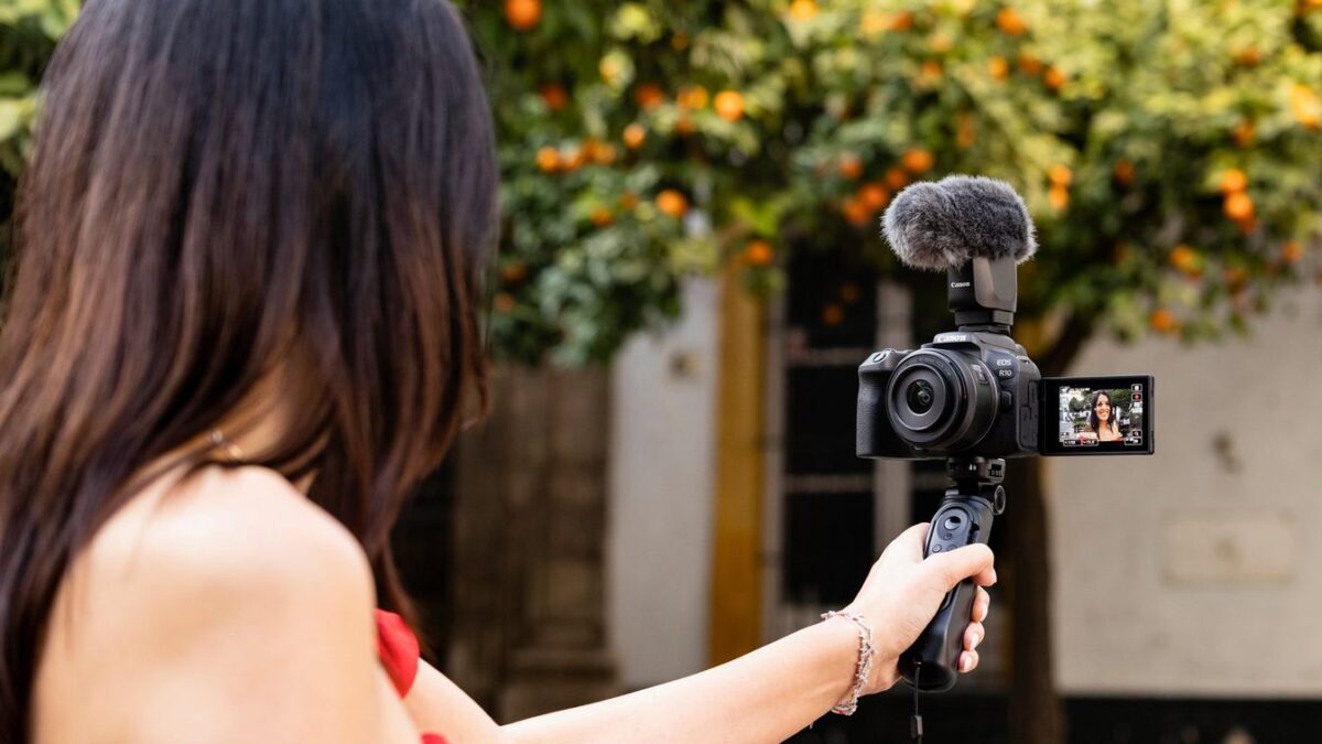 Travel Vlogging: Sharing Your Adventures With The World